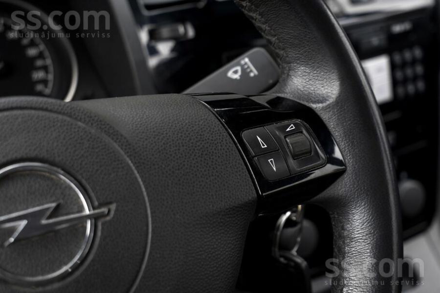 Opel Zafira 2010 Rīga, ar dzinēja tilpumu 1.70 L un nobraukumu 0 tūkst. km par 2990 €, foto 22 vietnē AUTOMOTO.COM.LV