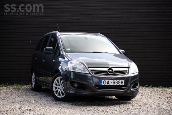Opel Zafira 2010 in Riga, with an engine capacity of 2.20 L and mileage of 210 thousand km for 5490 €, photo 2 on AUTOMOTO.COM.LV