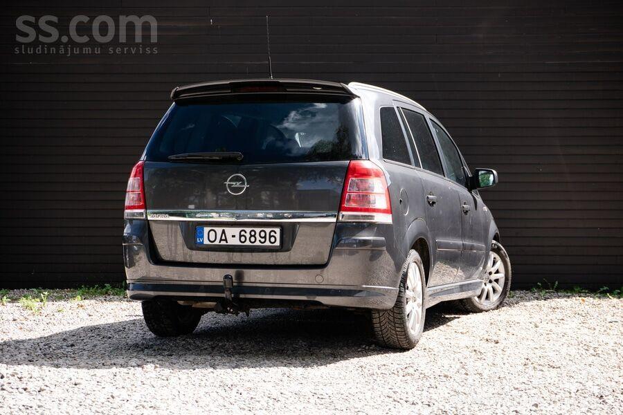 Opel Zafira 2010 Rīga, ar dzinēja tilpumu 2.20 L un nobraukumu 210 tūkst. km par 5490 €, foto 4 vietnē AUTOMOTO.COM.LV