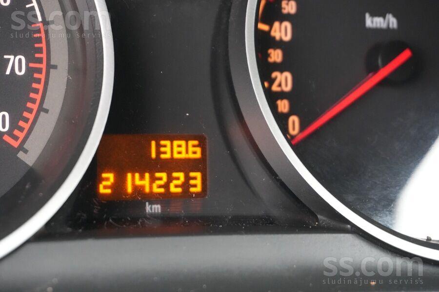 Opel Zafira 2010 Rīga, ar dzinēja tilpumu 2.20 L un nobraukumu 210 tūkst. km par 5490 €, foto 11 vietnē AUTOMOTO.COM.LV
