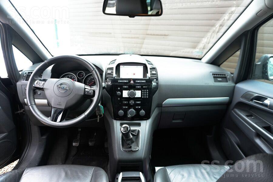 Opel Zafira 2010 Rīga, ar dzinēja tilpumu 2.20 L un nobraukumu 210 tūkst. km par 5490 €, foto 13 vietnē AUTOMOTO.COM.LV