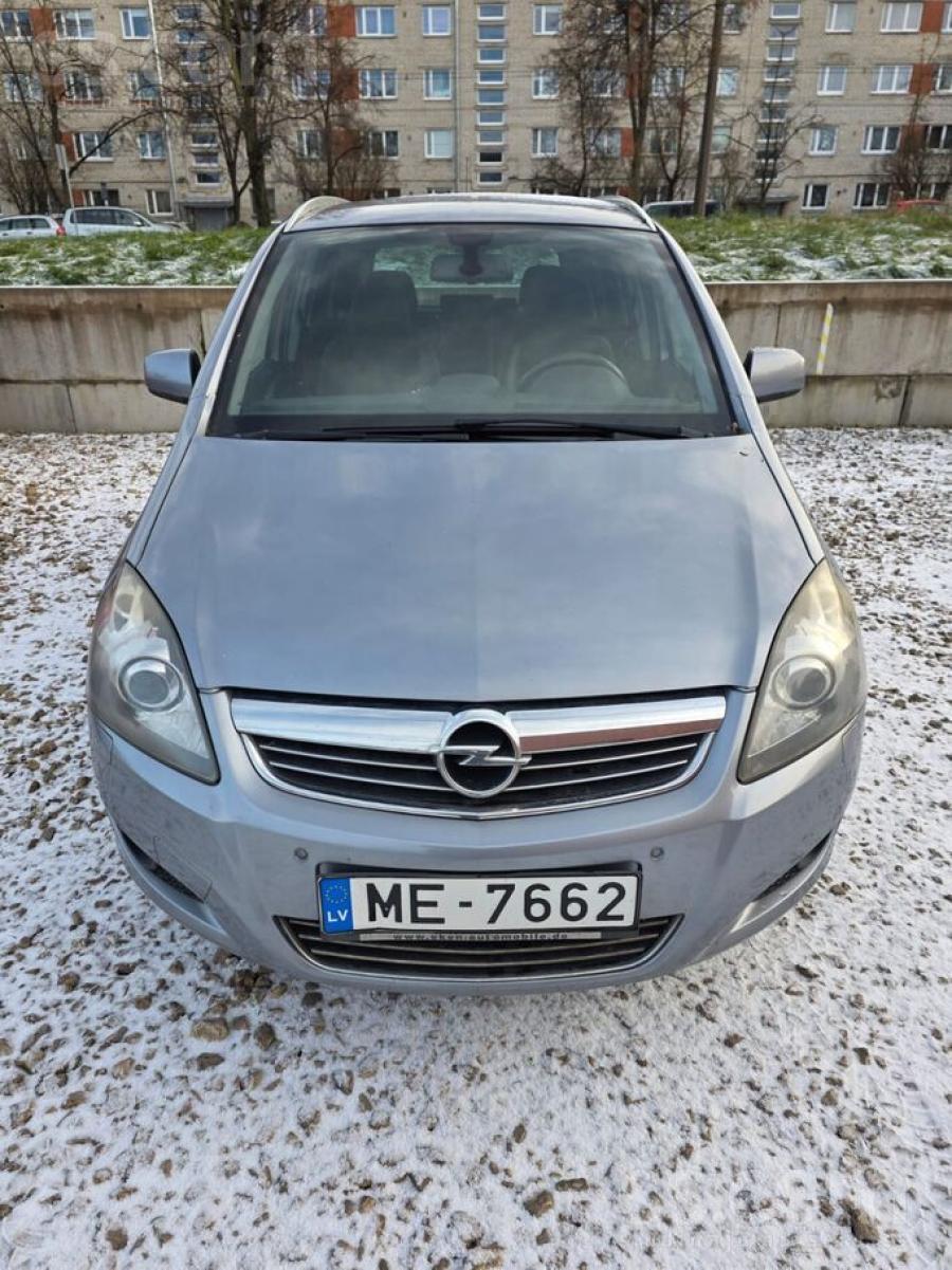 Opel Zafira 2010 in Riga, with an engine capacity of 1.70 L and mileage of 249 thousand km for 2500 €, photo 1 on AUTOMOTO.COM.LV