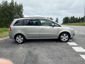 Opel Zafira 2010 in Jelgava, with an engine capacity of 1.90 L and mileage of 286 thousand km for 3650 €, photo 5 on AUTOMOTO.COM.LV