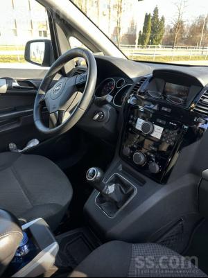 Opel Zafira 2010 in Jelgava, with an engine capacity of 1.90 L and mileage of 286 thousand km for 3650 €, photo 6 on AUTOMOTO.COM.LV
