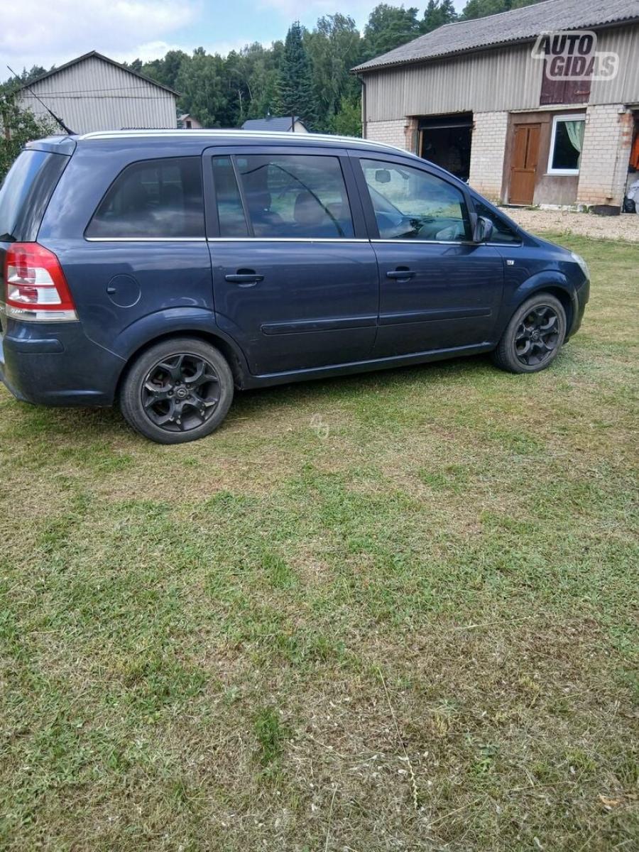 Opel Zafira 2010 Panevēža, ar dzinēja tilpumu 1.90 L un nobraukumu 283 tūkst. km par 2250 €, foto 6 vietnē AUTOMOTO.COM.LV
