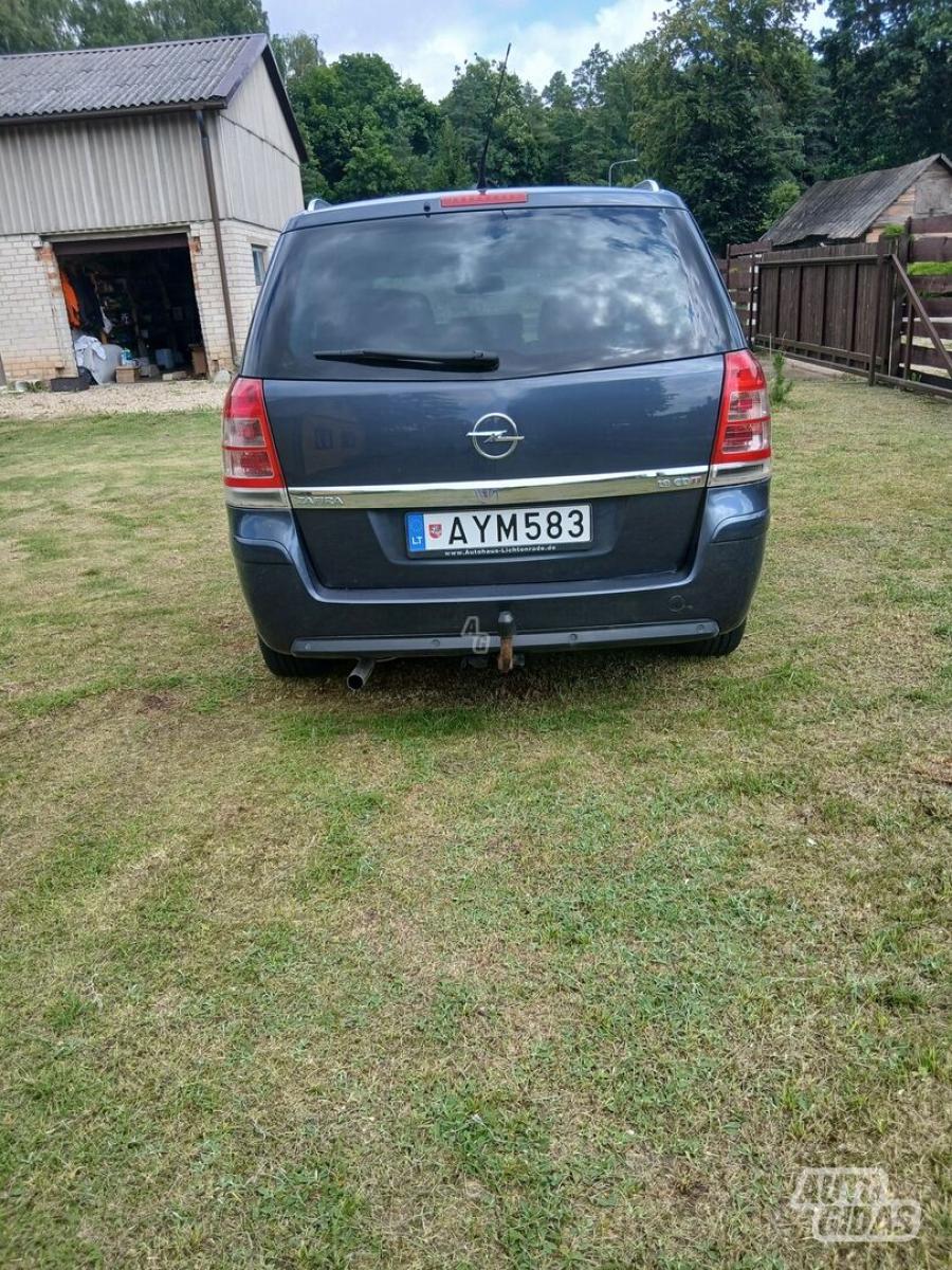 Opel Zafira 2010 Panevēža, ar dzinēja tilpumu 1.90 L un nobraukumu 283 tūkst. km par 2250 €, foto 9 vietnē AUTOMOTO.COM.LV