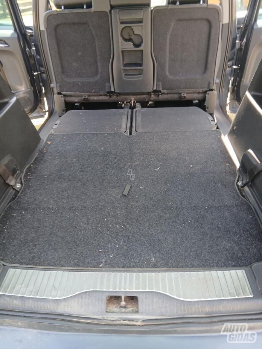 Opel Zafira 2010 Panevēža, ar dzinēja tilpumu 1.90 L un nobraukumu 283 tūkst. km par 2250 €, foto 12 vietnē AUTOMOTO.COM.LV