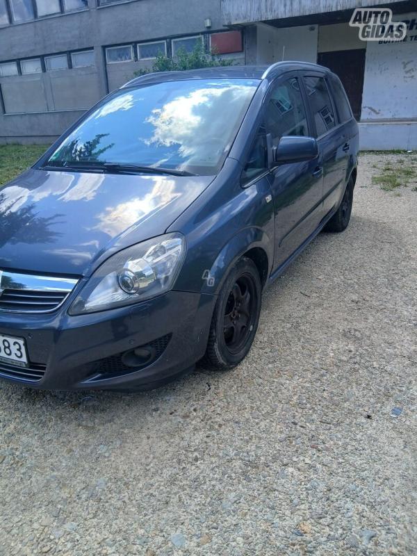 Opel Zafira 2010 Panevēža, ar dzinēja tilpumu 1.90 L un nobraukumu 283 tūkst. km par 1990 €, foto 1 vietnē AUTOMOTO.COM.LV