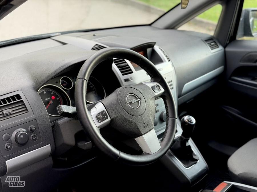 Opel Zafira 2010 Viļņa, ar dzinēja tilpumu 1.90 L un nobraukumu 285 tūkst. km par 1900 €, foto 10 vietnē AUTOMOTO.COM.LV