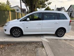 Opel Zafira 2010 in Vilnius, with an engine capacity of 1.90 L and mileage of 266 thousand km for 2450 €, photo 3 on AUTOMOTO.COM.LV
