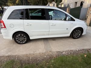 Opel Zafira 2010 in Vilnius, with an engine capacity of 1.90 L and mileage of 266 thousand km for 2450 €, photo 5 on AUTOMOTO.COM.LV
