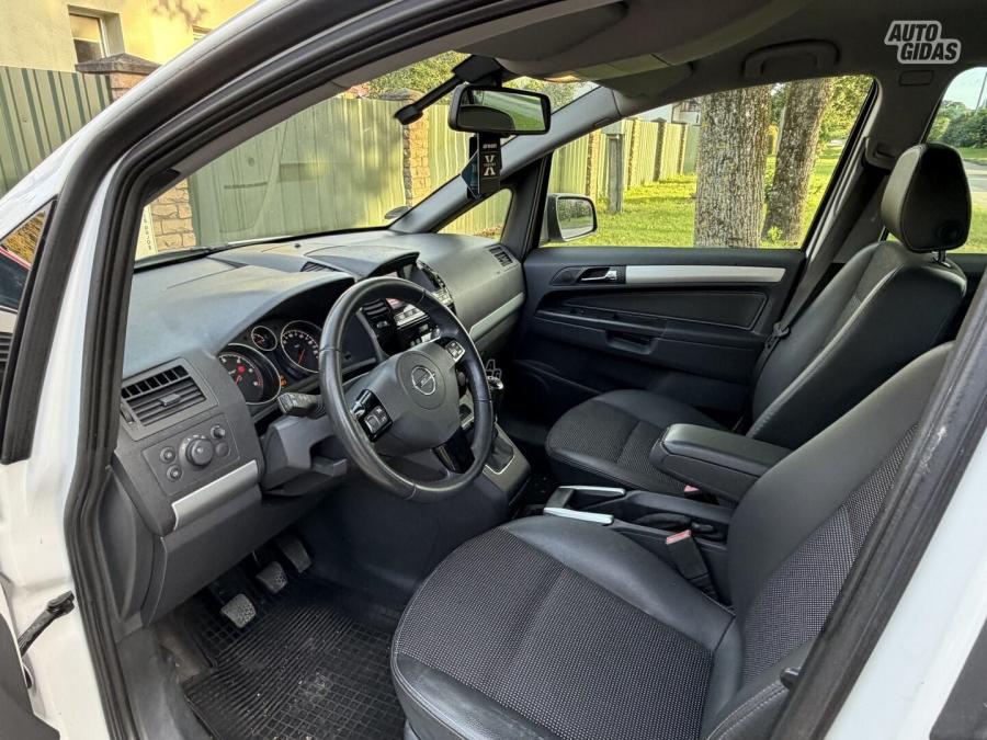 Opel Zafira 2010 in Vilnius, with an engine capacity of 1.90 L and mileage of 266 thousand km for 2450 €, photo 8 on AUTOMOTO.COM.LV