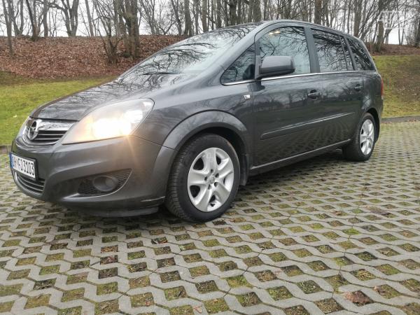 Opel Zafira 2011 Jurbarkas, ar dzinēja tilpumu 1.70 L un nobraukumu 263 tūkst. km par 2400 €, foto 2 vietnē AUTOMOTO.COM.LV