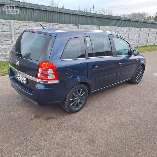 Opel Zafira 2011 Marijampole, ar dzinēja tilpumu 1.80 L un nobraukumu 150 tūkst. km par 3450 €, foto 3 vietnē AUTOMOTO.COM.LV