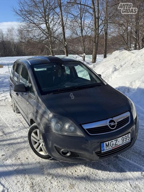 Opel Zafira 2011 in Siauliai, with an engine capacity of 1.70 L and mileage of 360 thousand km for 2050 €, photo 5 on AUTOMOTO.COM.LV