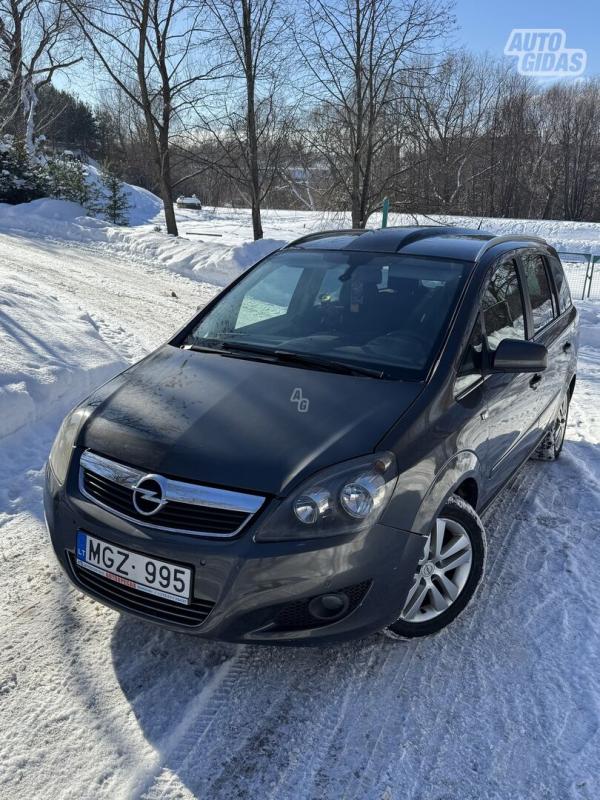 Opel Zafira 2011 in Siauliai, with an engine capacity of 1.70 L and mileage of 360 thousand km for 2050 €, photo 6 on AUTOMOTO.COM.LV