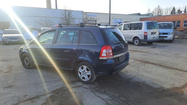 Opel Zafira 2011 Viļņa, ar dzinēja tilpumu 1.70 L un nobraukumu 218 tūkst. km par 2950 €, foto 2 vietnē AUTOMOTO.COM.LV