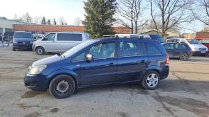 Opel Zafira 2011 in Vilnius, with an engine capacity of 1.70 L and mileage of 218 thousand km for 2950 €, photo 4 on AUTOMOTO.COM.LV