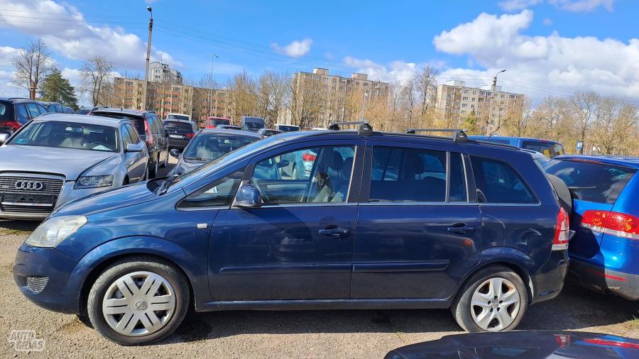 Opel Zafira 2011 Viļņa, ar dzinēja tilpumu 1.70 L un nobraukumu 218 tūkst. km par 3050 €, foto 9 vietnē AUTOMOTO.COM.LV