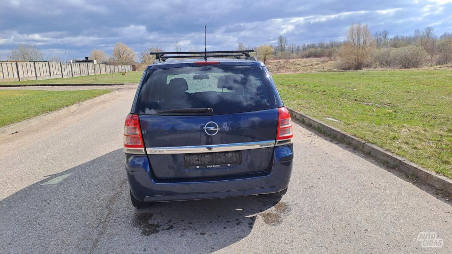 Opel Zafira 2011 Viļņa, ar dzinēja tilpumu 1.70 L un nobraukumu 218 tūkst. km par 3050 €, foto 18 vietnē AUTOMOTO.COM.LV