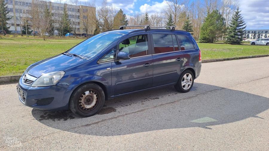 Opel Zafira 2011 Viļņa, ar dzinēja tilpumu 1.70 L un nobraukumu 218 tūkst. km par 3050 €, foto 20 vietnē AUTOMOTO.COM.LV