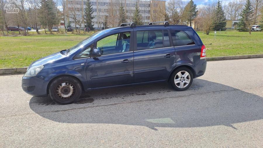 Opel Zafira 2011 Viļņa, ar dzinēja tilpumu 1.70 L un nobraukumu 218 tūkst. km par 3050 €, foto 21 vietnē AUTOMOTO.COM.LV