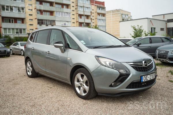 Opel Zafira 2011 Liepāja, ar dzinēja tilpumu 2.00 L un nobraukumu 307 tūkst. km par 4900 €, foto 3 vietnē AUTOMOTO.COM.LV