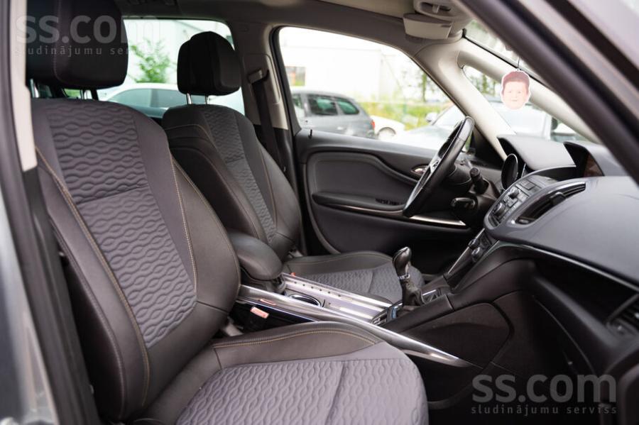 Opel Zafira 2011 Liepāja, ar dzinēja tilpumu 2.00 L un nobraukumu 307 tūkst. km par 4900 €, foto 24 vietnē AUTOMOTO.COM.LV