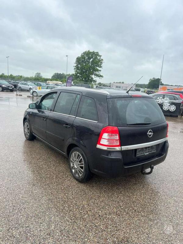 Opel Zafira 2011 Marijampole, ar dzinēja tilpumu 1.69 L un nobraukumu 265 tūkst. km par 2100 €, foto 3 vietnē AUTOMOTO.COM.LV