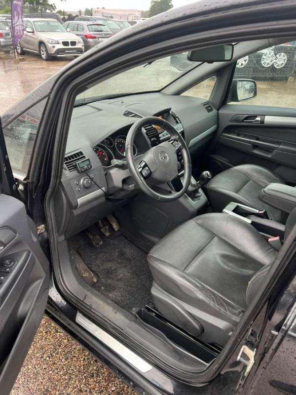 Opel Zafira 2011 Marijampole, ar dzinēja tilpumu 1.69 L un nobraukumu 265 tūkst. km par 2100 €, foto 10 vietnē AUTOMOTO.COM.LV