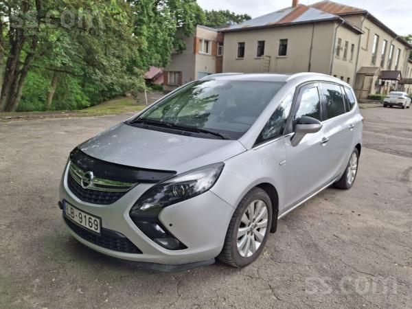 Opel Zafira 2012 in Riga, with an engine capacity of 1.90 L and mileage of 245 thousand km for 4600 €, photo 2 on AUTOMOTO.COM.LV