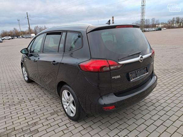 Opel Zafira 2012 in Marijampole, with an engine capacity of 2.00 L and mileage of 217 thousand km for 4900 €, photo 5 on AUTOMOTO.COM.LV