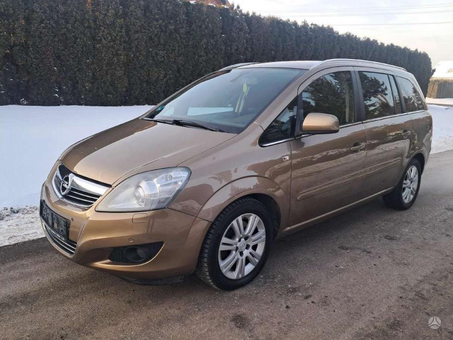 Opel Zafira 2012 in Marijampole, with an engine capacity of 1.70 L and mileage of 197 thousand km for 3499 €, photo 2 on AUTOMOTO.COM.LV