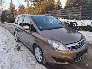 Opel Zafira 2012 in Marijampole, with an engine capacity of 1.70 L and mileage of 197 thousand km for 3499 €, photo 4 on AUTOMOTO.COM.LV