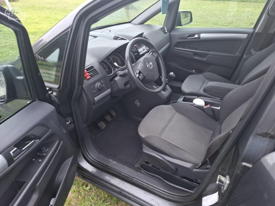 Opel Zafira 2012 in Vilnius, with an engine capacity of 1.70 L and mileage of 310 thousand km for 2400 €, photo 10 on AUTOMOTO.COM.LV