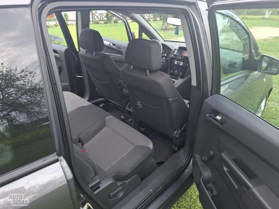 Opel Zafira 2012 in Vilnius, with an engine capacity of 1.70 L and mileage of 310 thousand km for 2400 €, photo 12 on AUTOMOTO.COM.LV