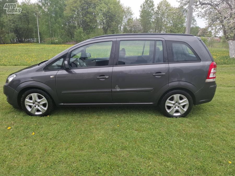 Opel Zafira 2012 in Vilnius, with an engine capacity of 1.70 L and mileage of 310 thousand km for 2400 €, photo 22 on AUTOMOTO.COM.LV