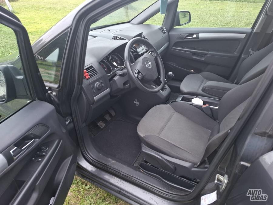 Opel Zafira 2012 in Vilnius, with an engine capacity of 1.70 L and mileage of 310 thousand km for 2400 €, photo 25 on AUTOMOTO.COM.LV