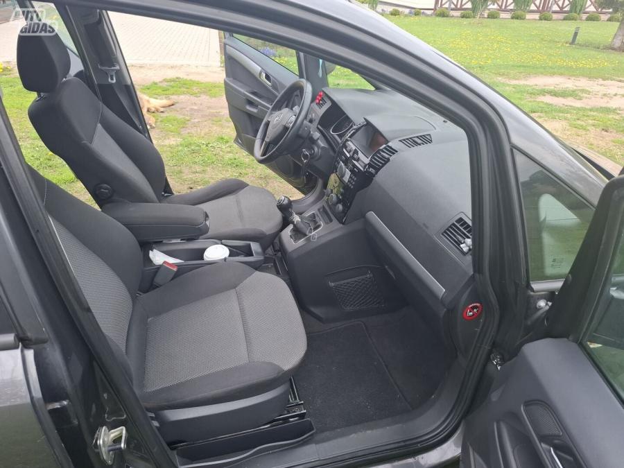 Opel Zafira 2012 in Vilnius, with an engine capacity of 1.70 L and mileage of 310 thousand km for 2400 €, photo 28 on AUTOMOTO.COM.LV