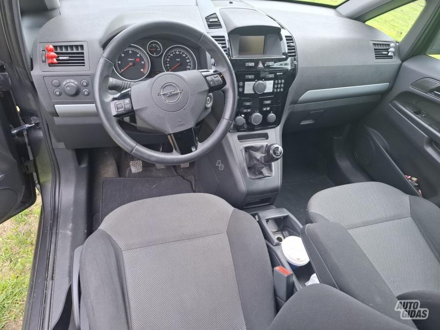Opel Zafira 2012 in Vilnius, with an engine capacity of 1.70 L and mileage of 310 thousand km for 2400 €, photo 31 on AUTOMOTO.COM.LV
