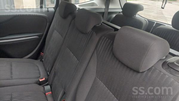 Opel Zafira 2012 Rīga, ar dzinēja tilpumu 2.00 L un nobraukumu 336 tūkst. km par 3990 €, foto 7 vietnē AUTOMOTO.COM.LV