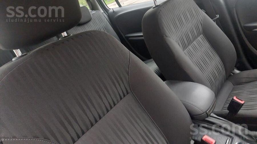Opel Zafira 2012 Rīga, ar dzinēja tilpumu 2.00 L un nobraukumu 336 tūkst. km par 3990 €, foto 17 vietnē AUTOMOTO.COM.LV