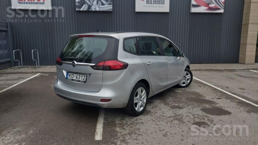 Opel Zafira 2012 Rīga, ar dzinēja tilpumu 2.00 L un nobraukumu 336 tūkst. km par 3990 €, foto 22 vietnē AUTOMOTO.COM.LV