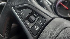 Opel Zafira 2012 Rīga, ar dzinēja tilpumu 2.00 L un nobraukumu 336 tūkst. km par 3990 €, foto 24 vietnē AUTOMOTO.COM.LV