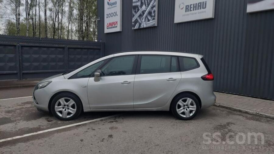 Opel Zafira 2012 Rīga, ar dzinēja tilpumu 2.00 L un nobraukumu 336 tūkst. km par 3990 €, foto 27 vietnē AUTOMOTO.COM.LV