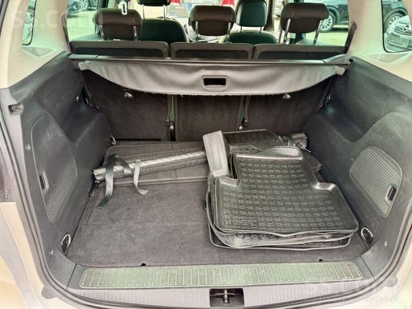 Opel Zafira 2012 in Riga, with an engine capacity of 2.00 L and mileage of 0 thousand km for 5590 €, photo 7 on AUTOMOTO.COM.LV