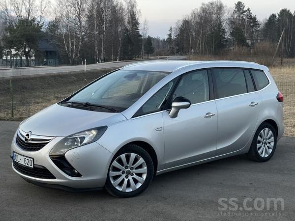 Opel Zafira 2012 in Ogre, with an engine capacity of 2.00 L and mileage of 323 thousand km for 5250 €, photo 4 on AUTOMOTO.COM.LV