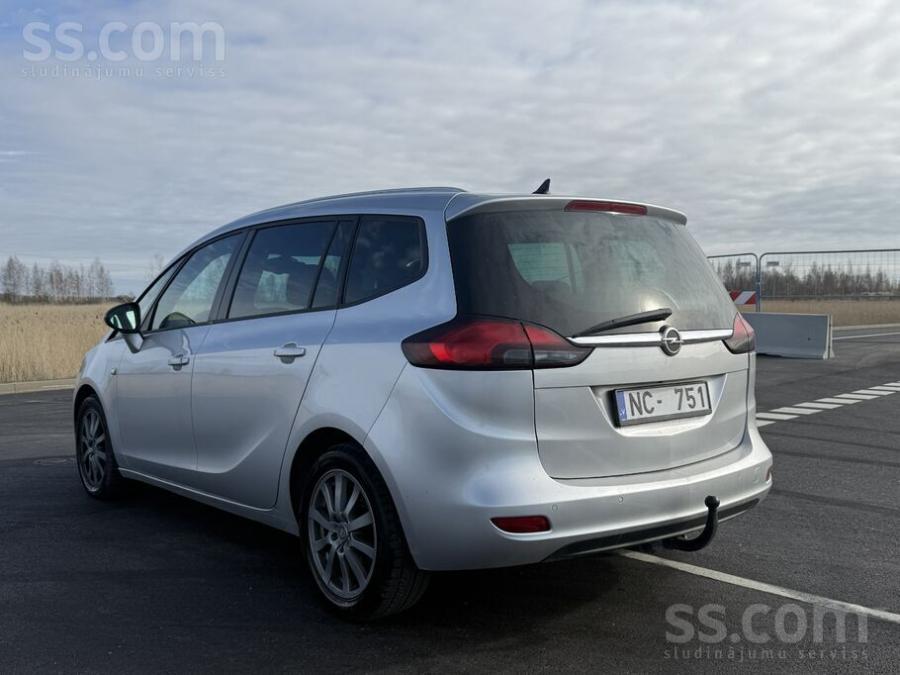 Opel Zafira 2012 Liepāja, ar dzinēja tilpumu 2.00 L un nobraukumu 283 tūkst. km par 4200 €, foto 3 vietnē AUTOMOTO.COM.LV