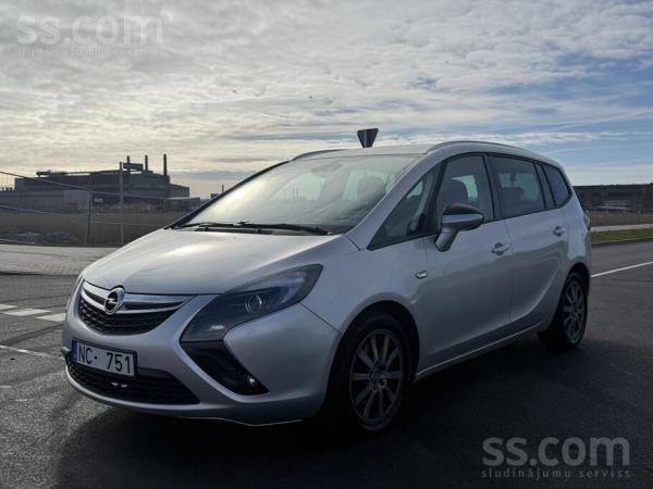 Опель Зафира 2012 в Лиепая, объемом двигателя 2.00 л и пробегом 283 тыс. км за 4200 €, фото 3 на AUTOMOTO.COM.LV