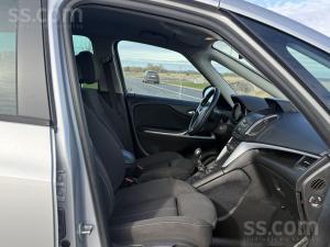 Opel Zafira 2012 Liepāja, ar dzinēja tilpumu 2.00 L un nobraukumu 283 tūkst. km par 4200 €, foto 12 vietnē AUTOMOTO.COM.LV
